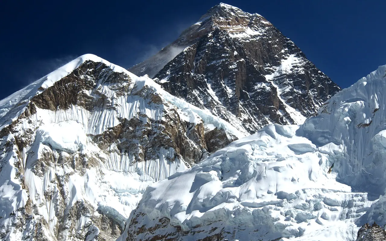 Rainbow Valley Everest